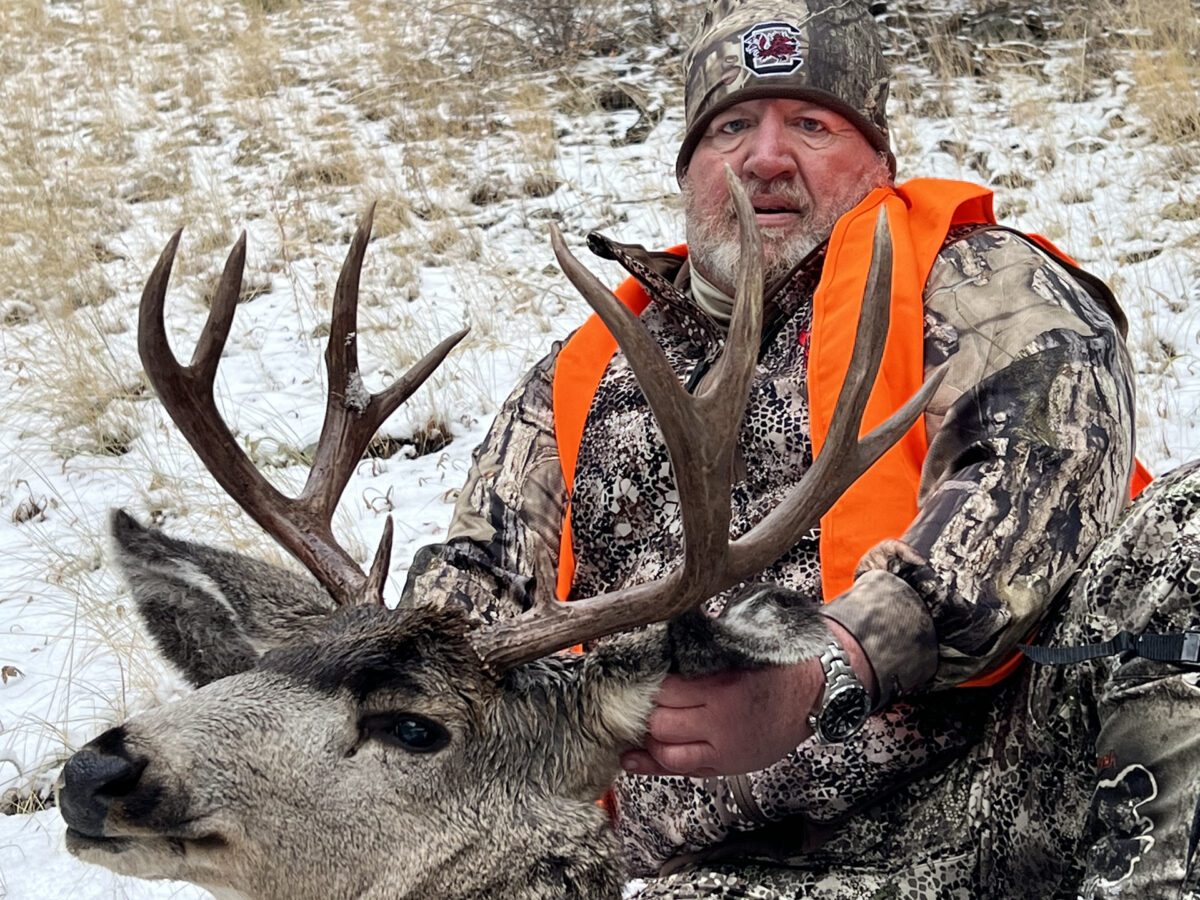 Mule Deer Hunting - Stockton Outfitters